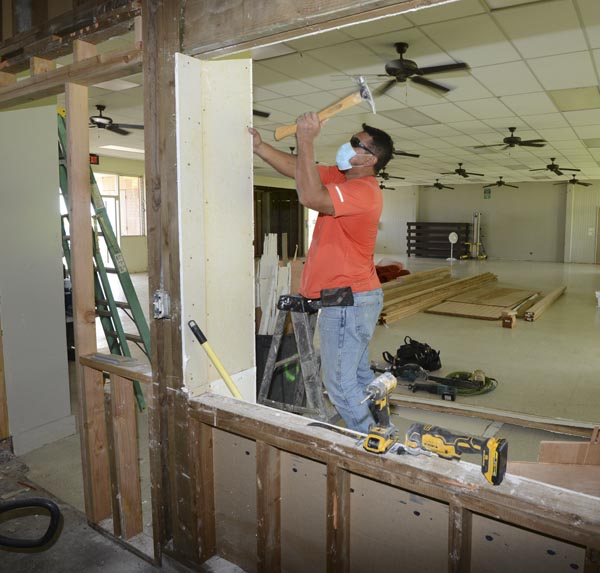Work continues at Haiku Community Center | News, Sports, Jobs - Maui News